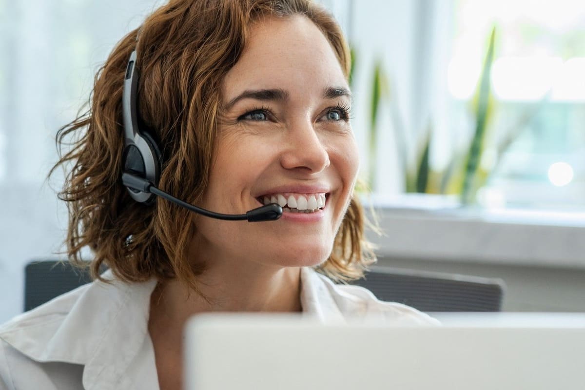 Empresa Contrata Pessoas Com Ensino Médio Para Trabalhar em Casa (Home ... Empresa Contrata Pessoas Com Ensino Médio Para Trabalhar em Casa (Home ...