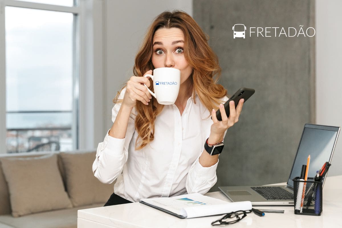 Trabalhe de Casa: Fretadão Contrata Analista Financeiro - Envie seu ...